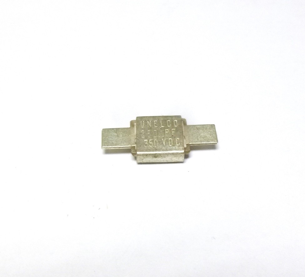 J101-250D Metal Cased Mica Capacitor, 250pf, 350v, 2 solder tabs with holes